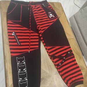 Hot Topic | Pants & Jumpsuits | Hot Topic Emily The Strange Jogging ...